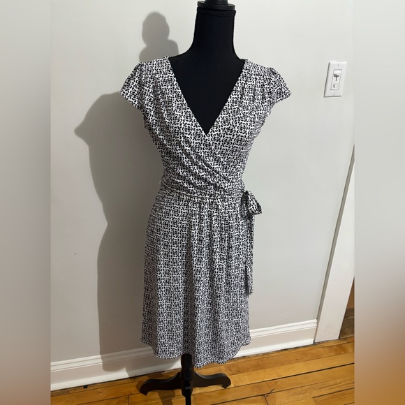 LOFT | Dresses | The Loft Wrap Dress 6p | Poshmark